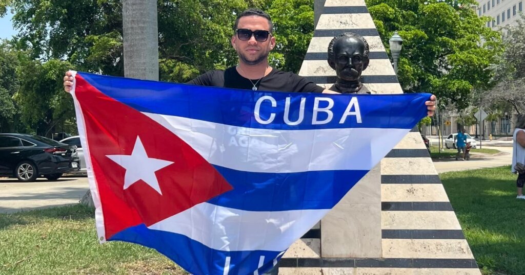 Héctor Luis Valdés Cocho: "Una vez que el pueblo despierta es difícil ...